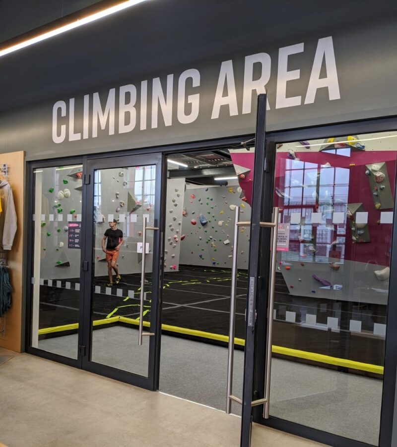 Bouldering tips for beginners from the Climbing Hangar | TheDailyStruggle