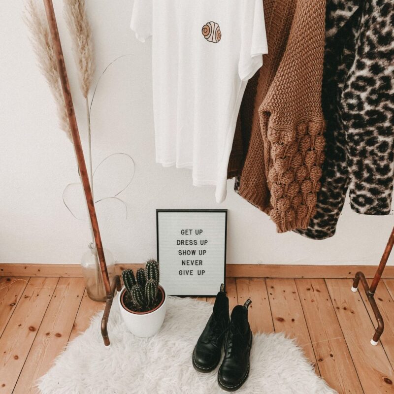 Master the Clean Girl Aesthetic: A Guide to Effortless Chic | TDS - The ...